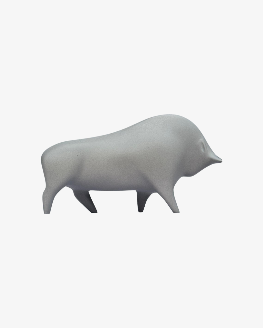 Concrete Bull Sculpture – Animal-Inspired Modern Decor – Lár Danielsen
